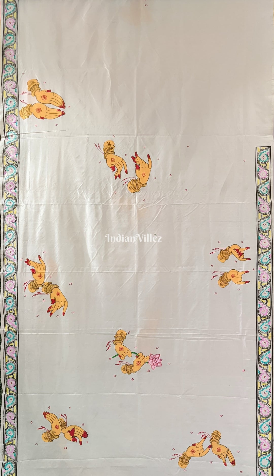 White Nartaki Mudra Hand-painted Pattachitra Saree – IndianVillèz